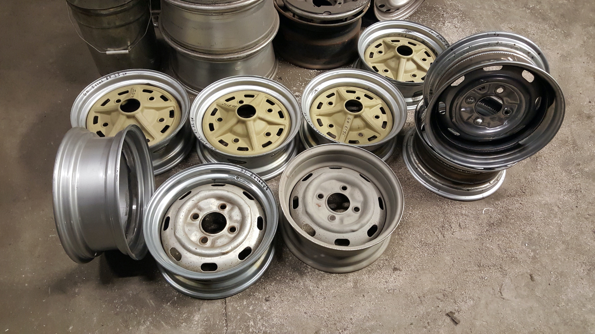 Projecten van Classic-Wheels - custom velgen, oldtimers, velgen richten